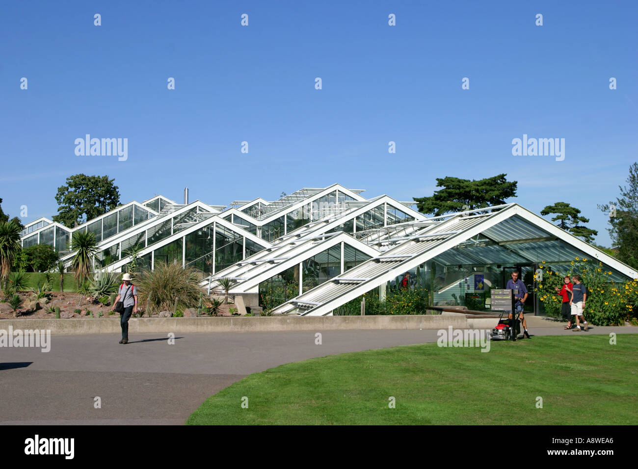The Princess of Wales conservatory at Kew Gardens in London England ...