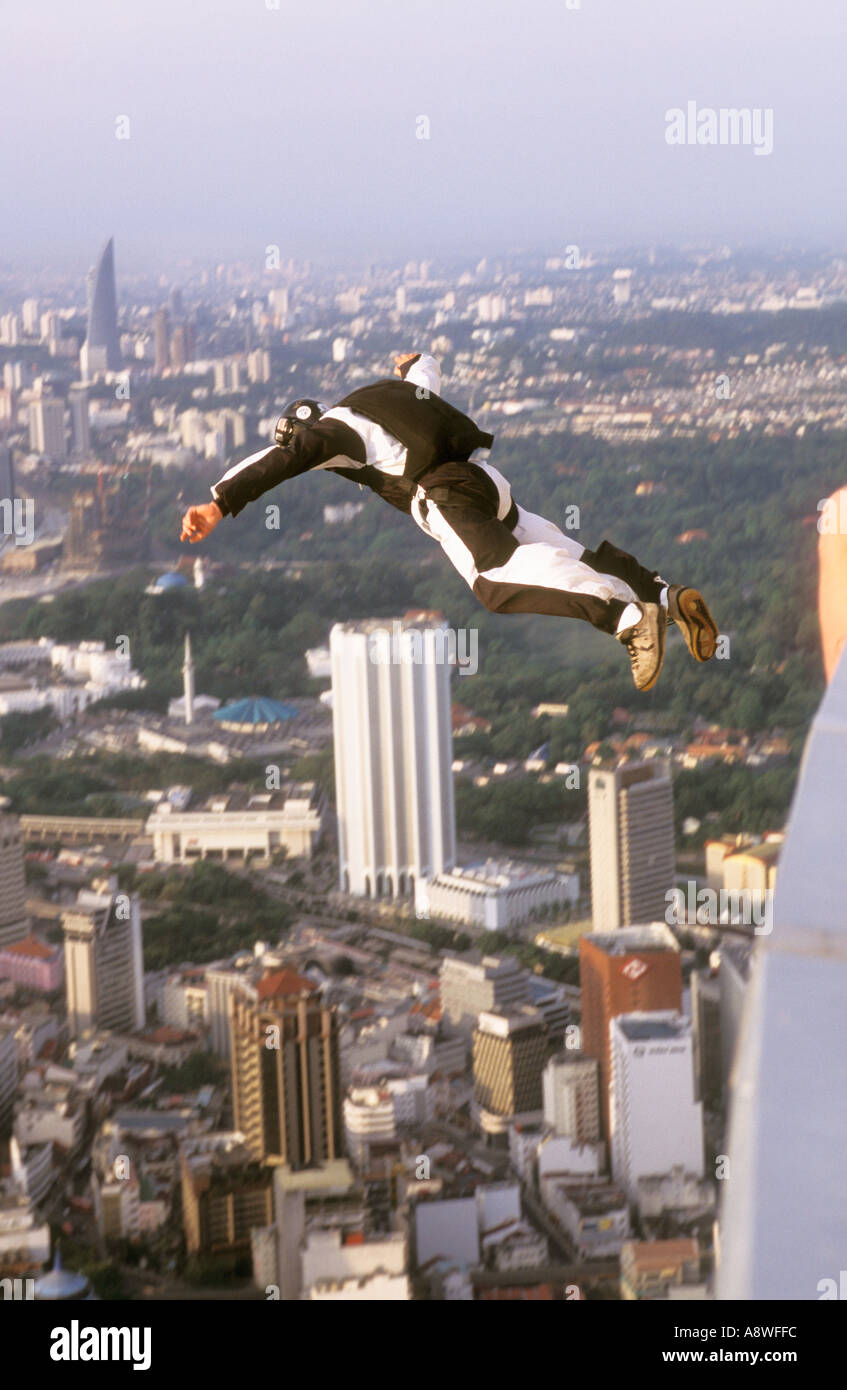 Base Jumping Menara KL International Tower Jump Kuala Lumpur Malaysia ...