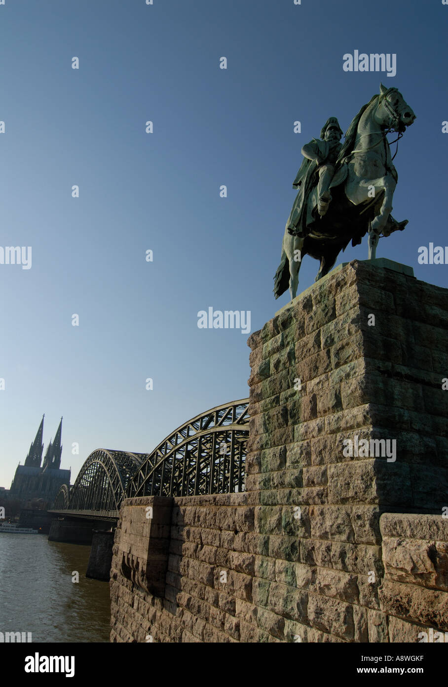 Statue of Kaiser Wilhelm I, Cologne Stock Photo - Alamy