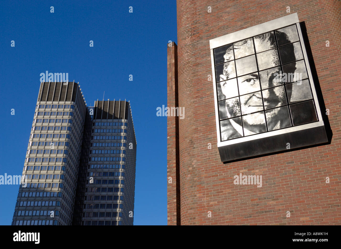 John f kennedy federal building hi-res stock photography and images - Alamy