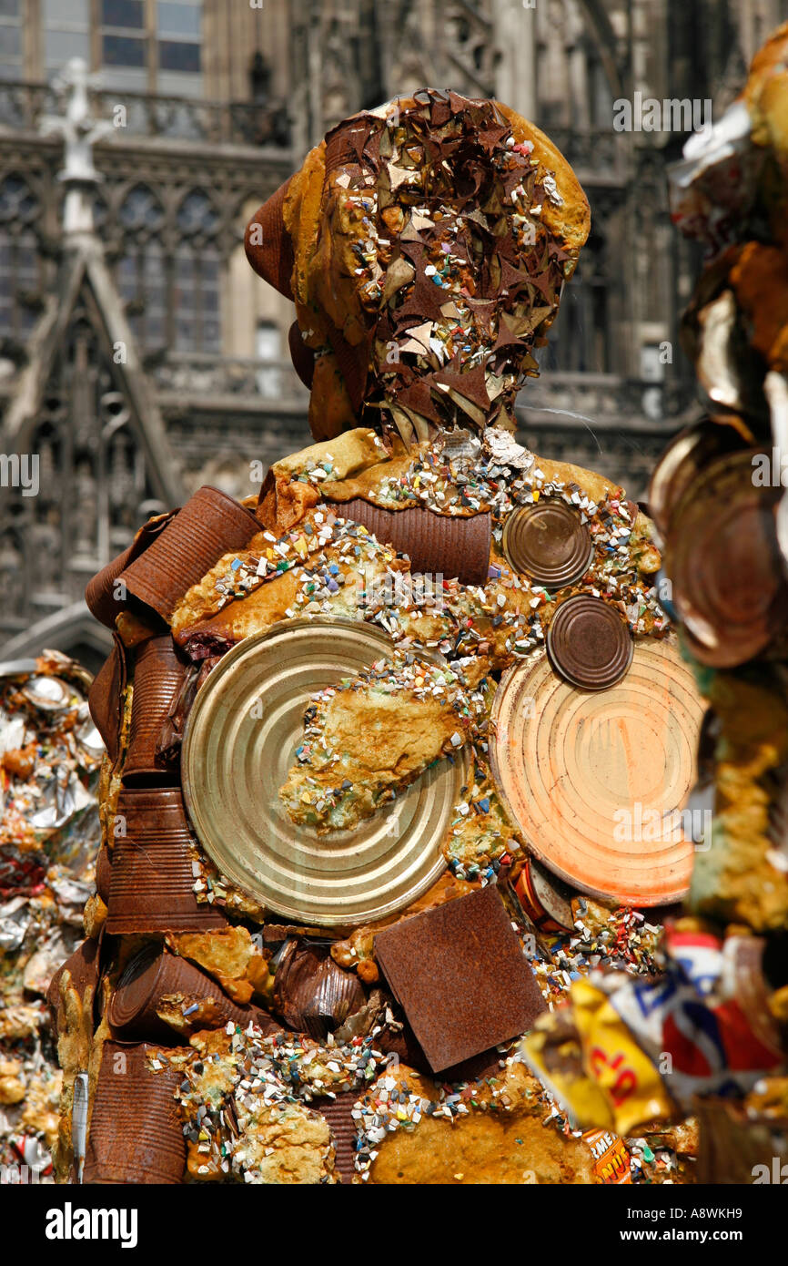 "Trash People" in front of Cologne Cathedral. Artwork by HA Schult ...