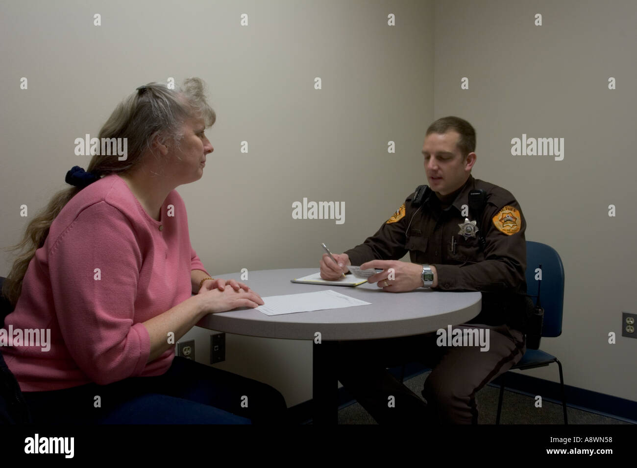 Police interview witness hi-res stock photography and images - Alamy