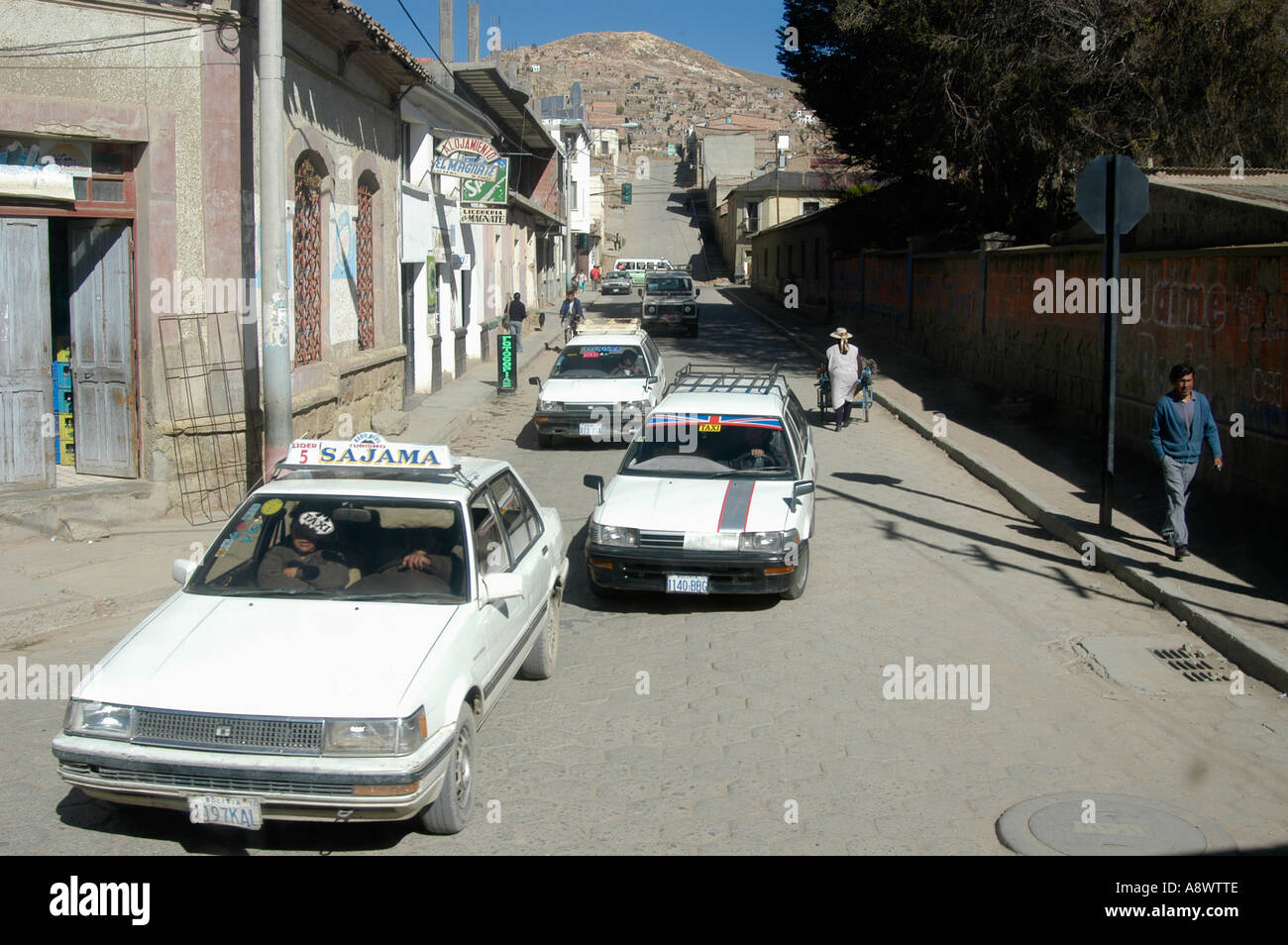 Small town in the andes hi-res stock photography and images - Alamy