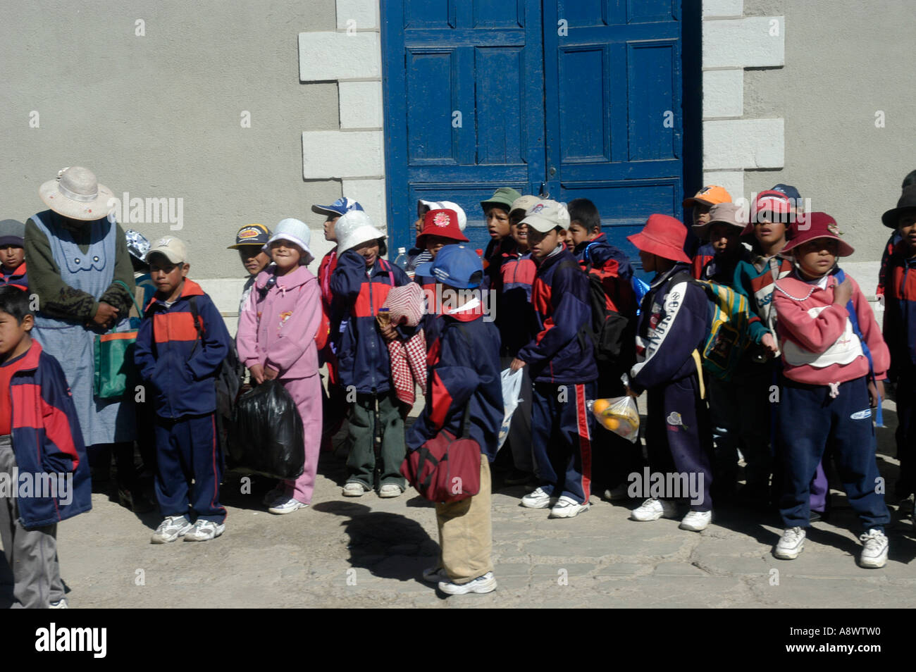 School class on an excursion at Oruro railway station, Bolivia Stock ...