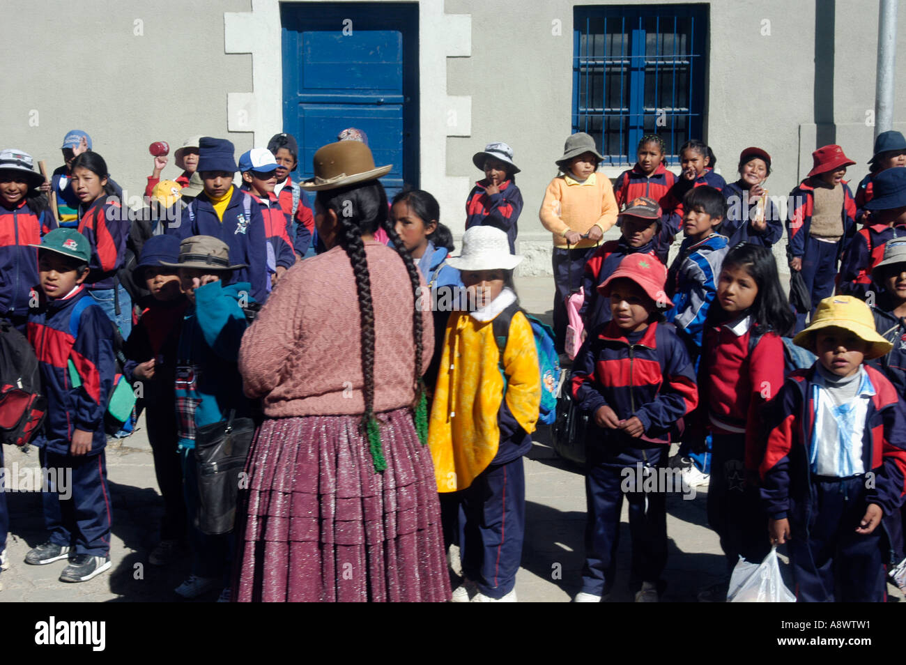 School class on an excursion at Oruro railway station, Bolivia Stock ...