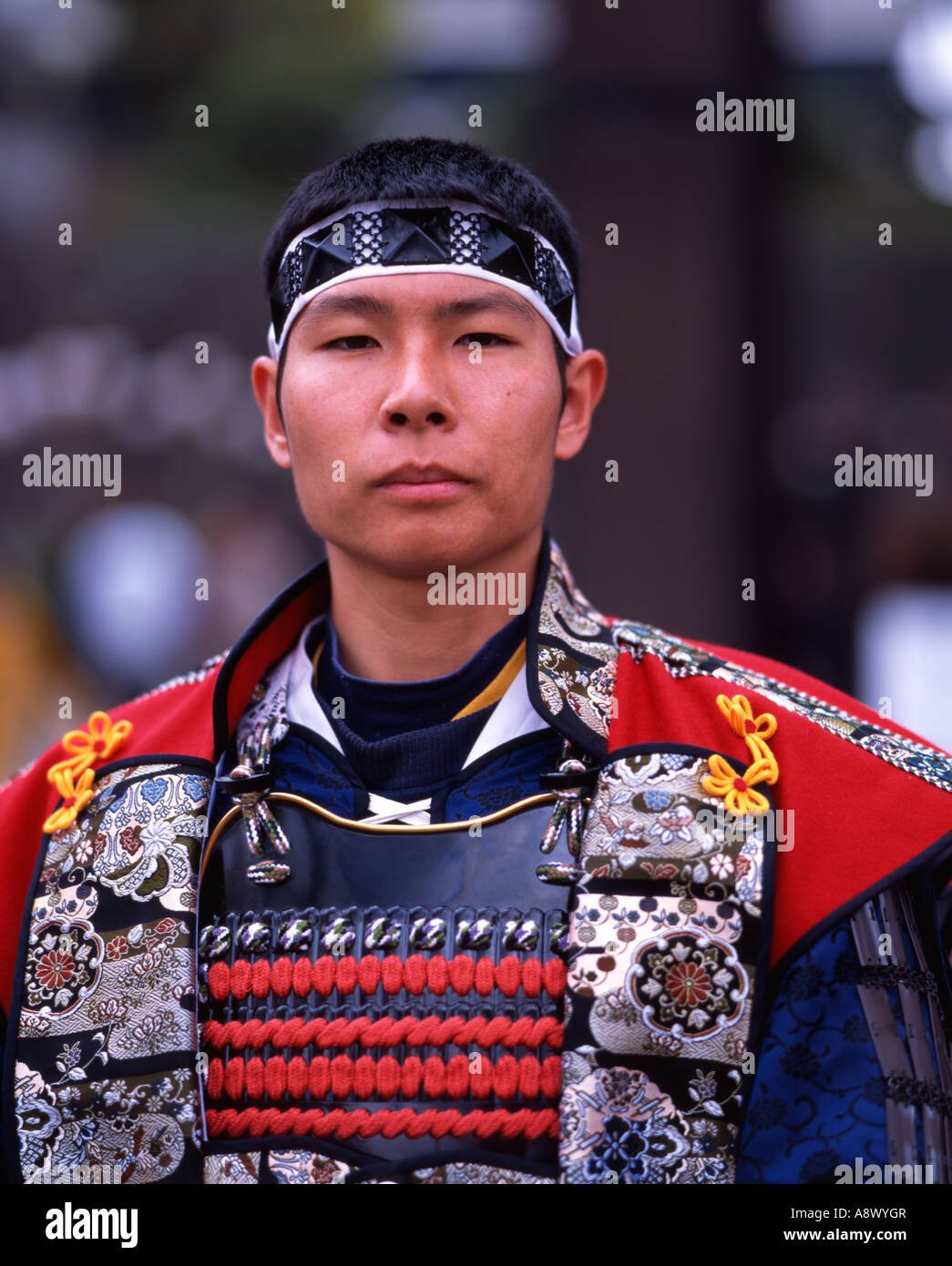 Samurai / Castle Guard stands at the Hohoate Gate of Kumamoto Castle ...