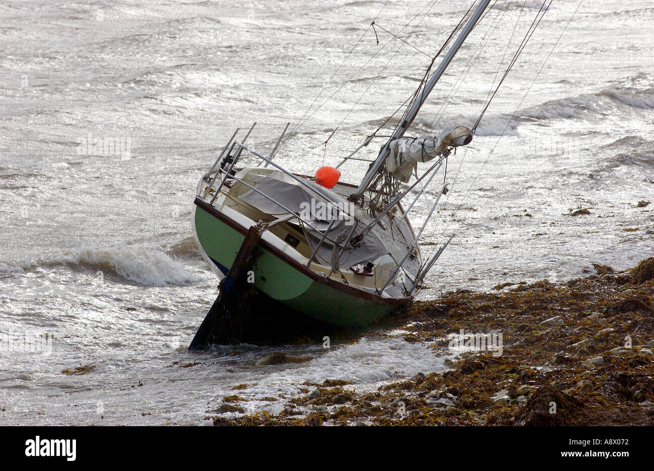Abandoned grp boat hi-res stock photography and images - Alamy