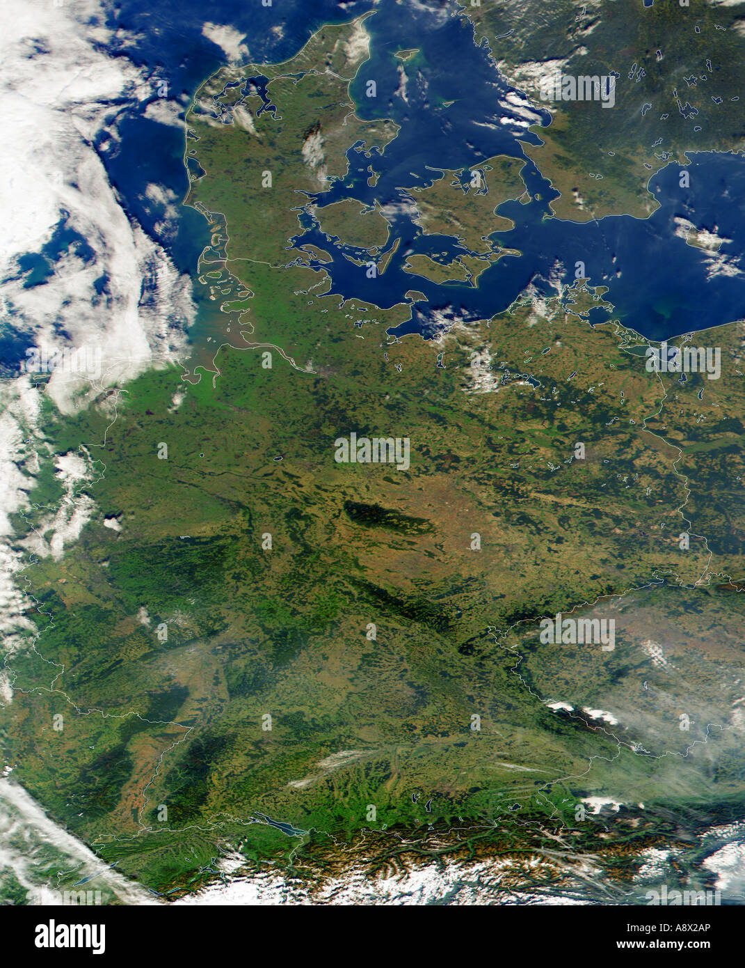 Germany map satellite geography hi-res stock photography and images - Alamy