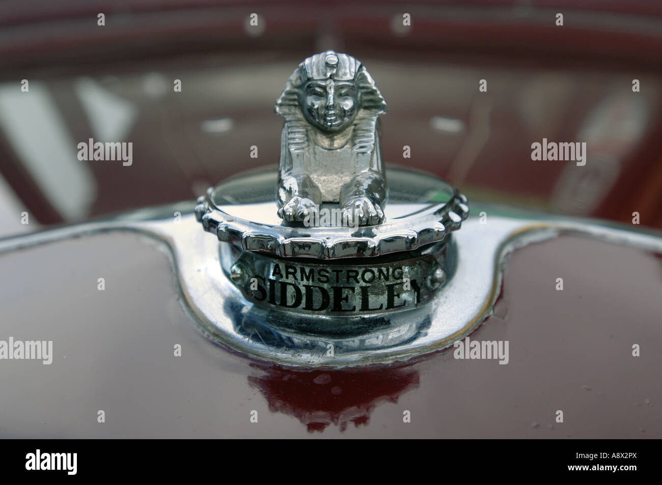 Car radiator mascot hi-res stock photography and images - Alamy