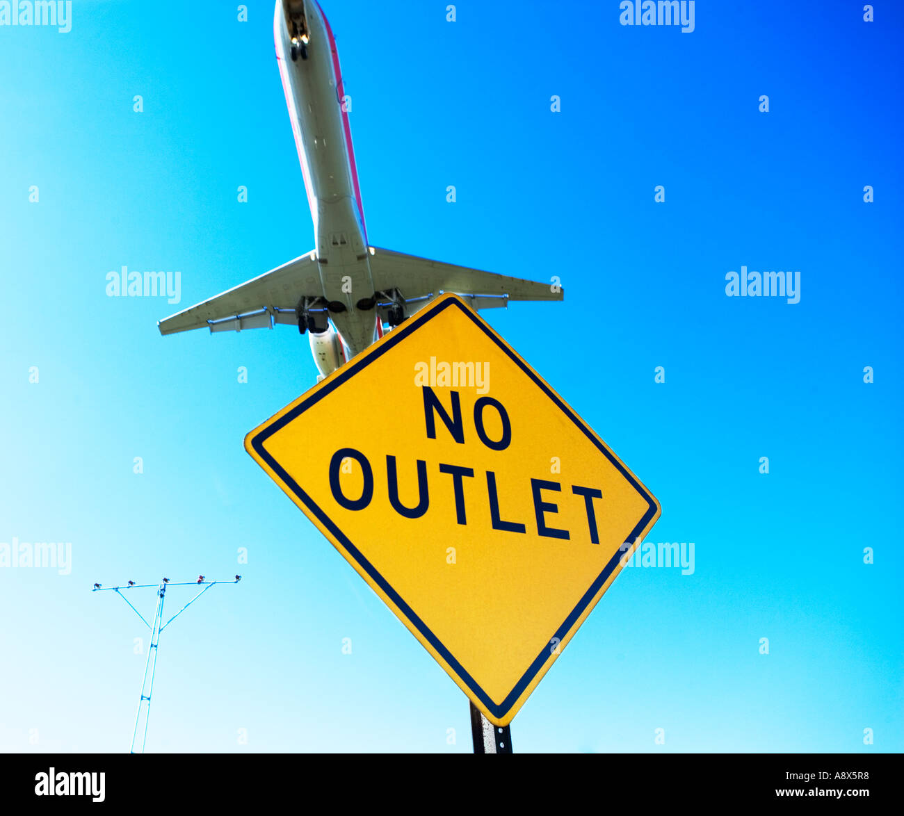 AIRCRAFT AND NO OUTLET SIGN Stock Photo - Alamy