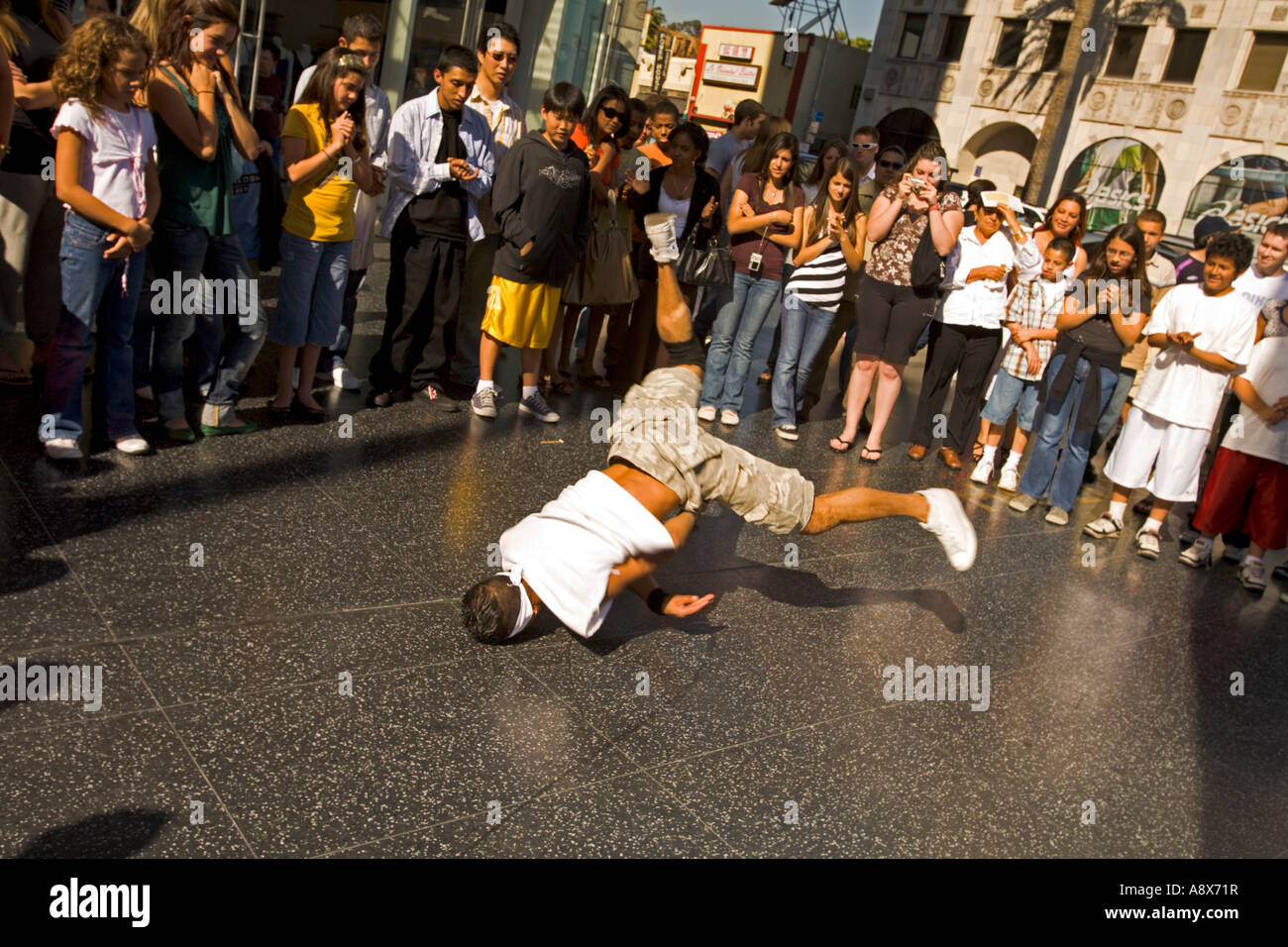 Crowd people tourists street dancers hi-res stock photography and ...