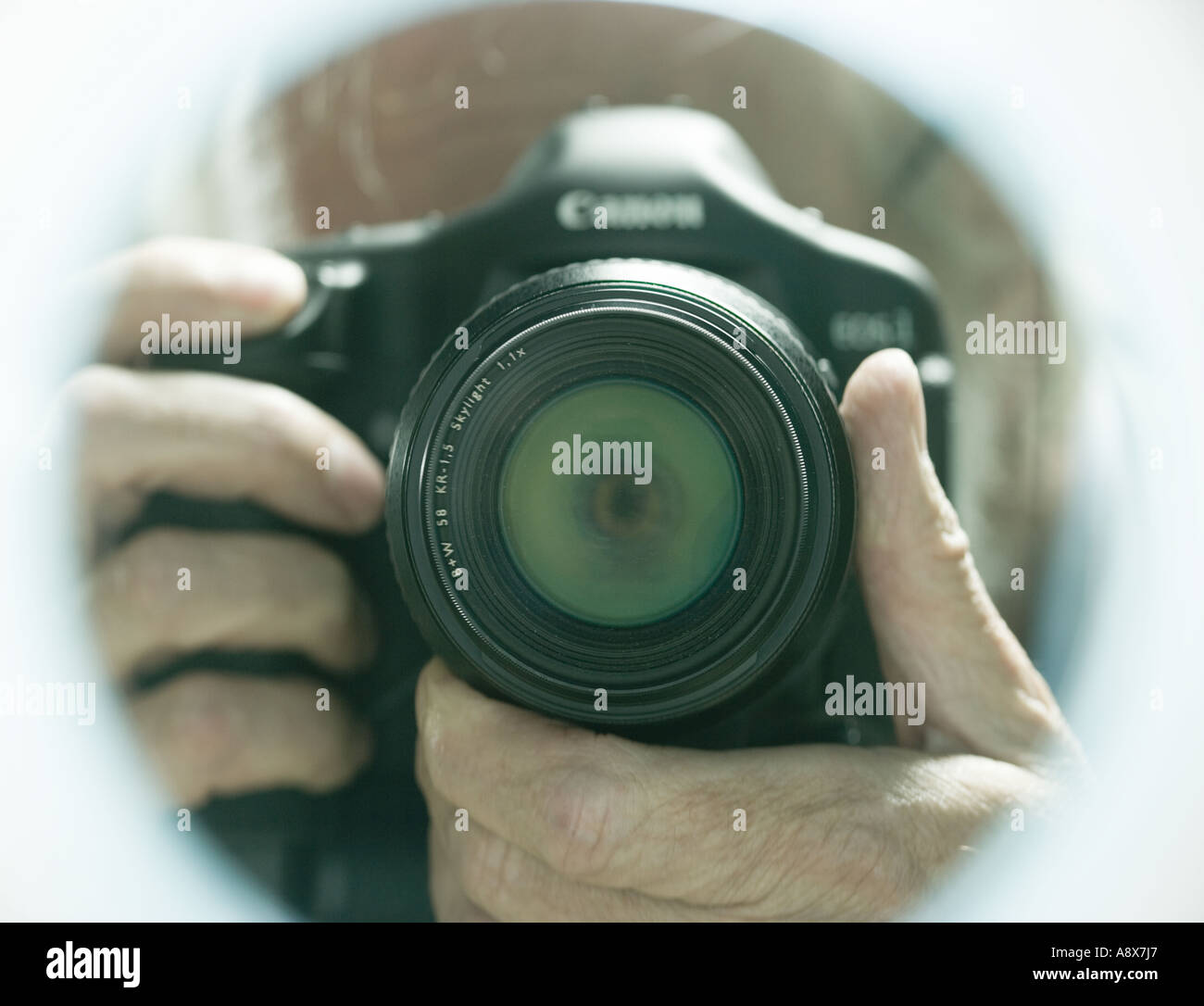 Out the frame hi-res stock photography and images - Alamy