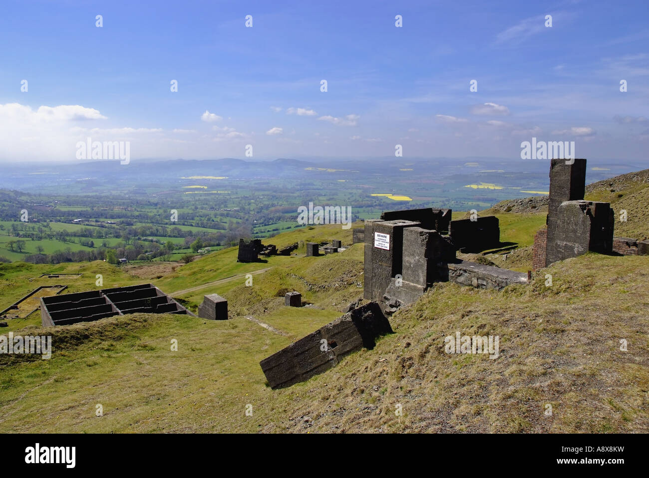 Dhustone quarry hi-res stock photography and images - Alamy