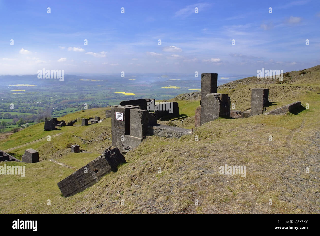 Dhustone quarry hi-res stock photography and images - Alamy
