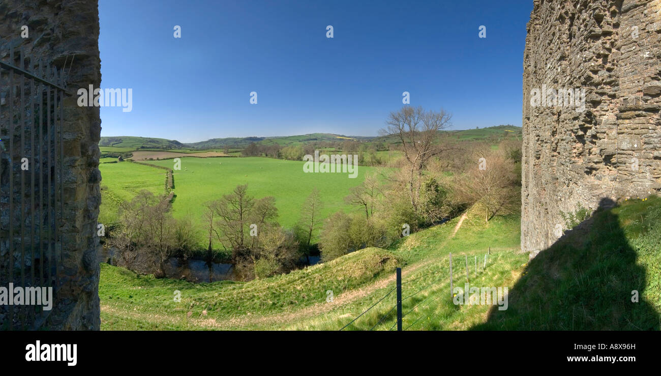 clun castle shropshire Stock Photo - Alamy