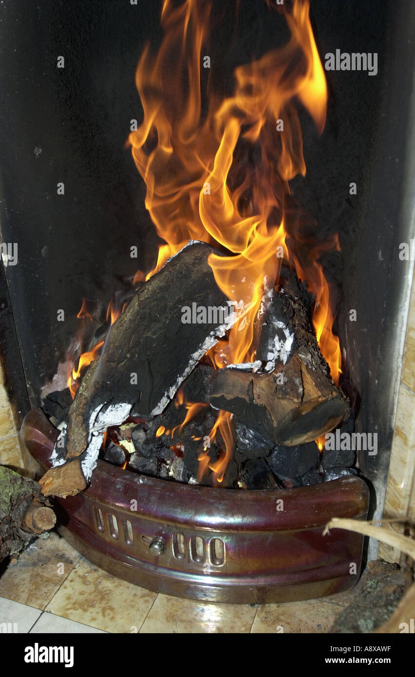 Fire grate hi-res stock photography and images - Alamy
