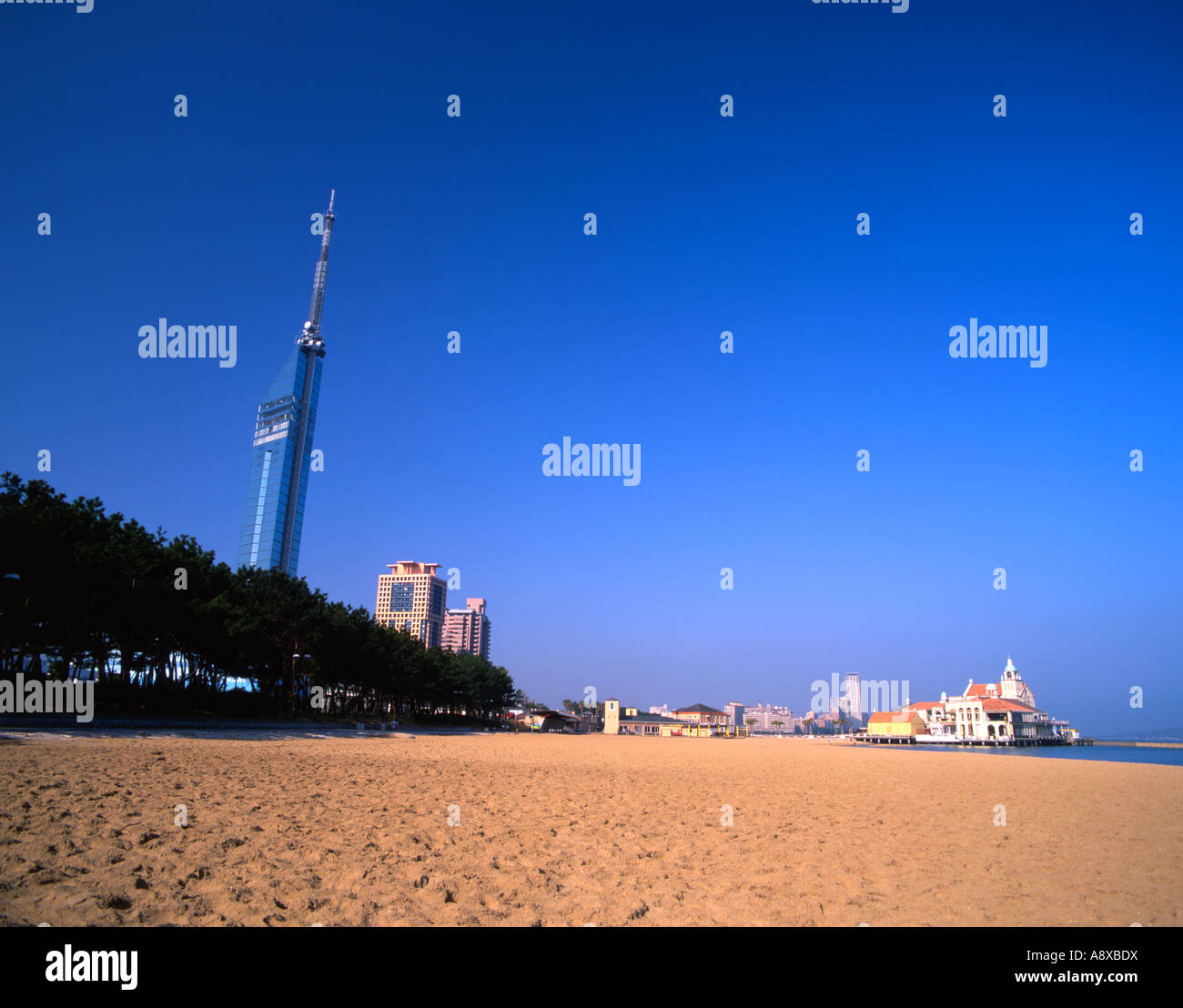 Fukuoka Tower, Momochi Seaside Park, 234 meters high, tallest seaside ...