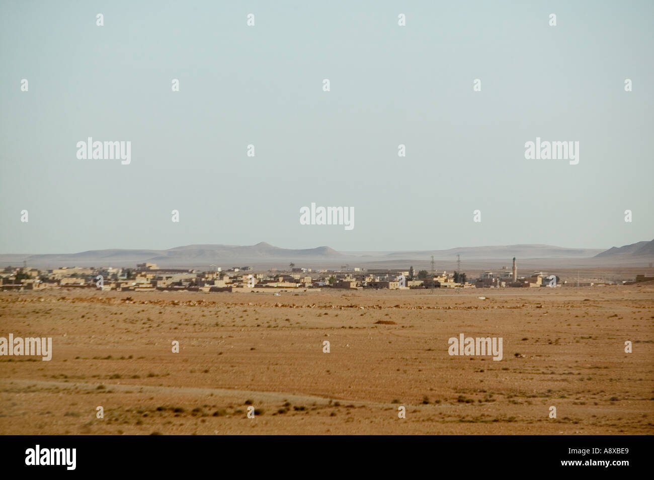 Iraq desert hi-res stock photography and images - Alamy