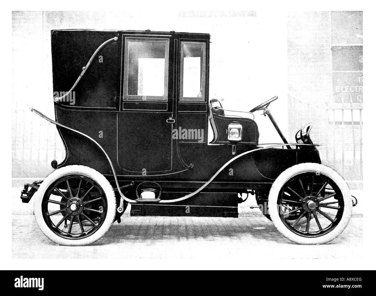 Vintage Electric Car High Resolution Stock Photography and Images - Alamy