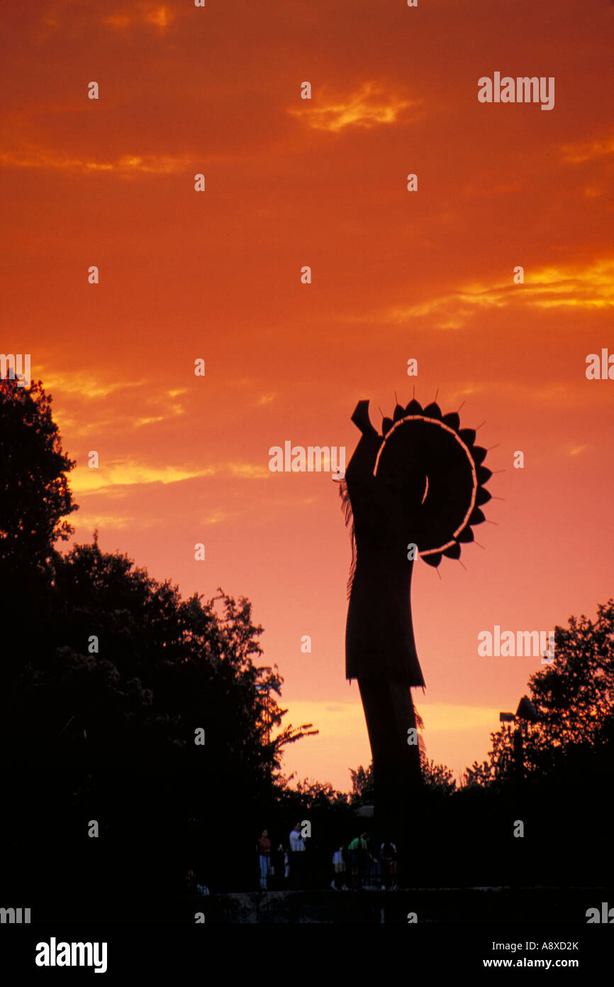 Keeper of the plains statue hi-res stock photography and images - Alamy