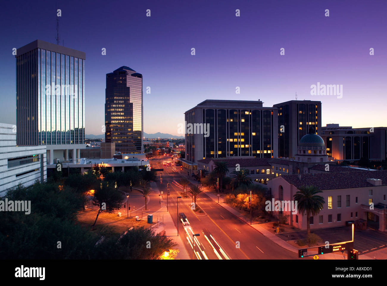 City tucson arizona skyline dusk hi-res stock photography and images ...