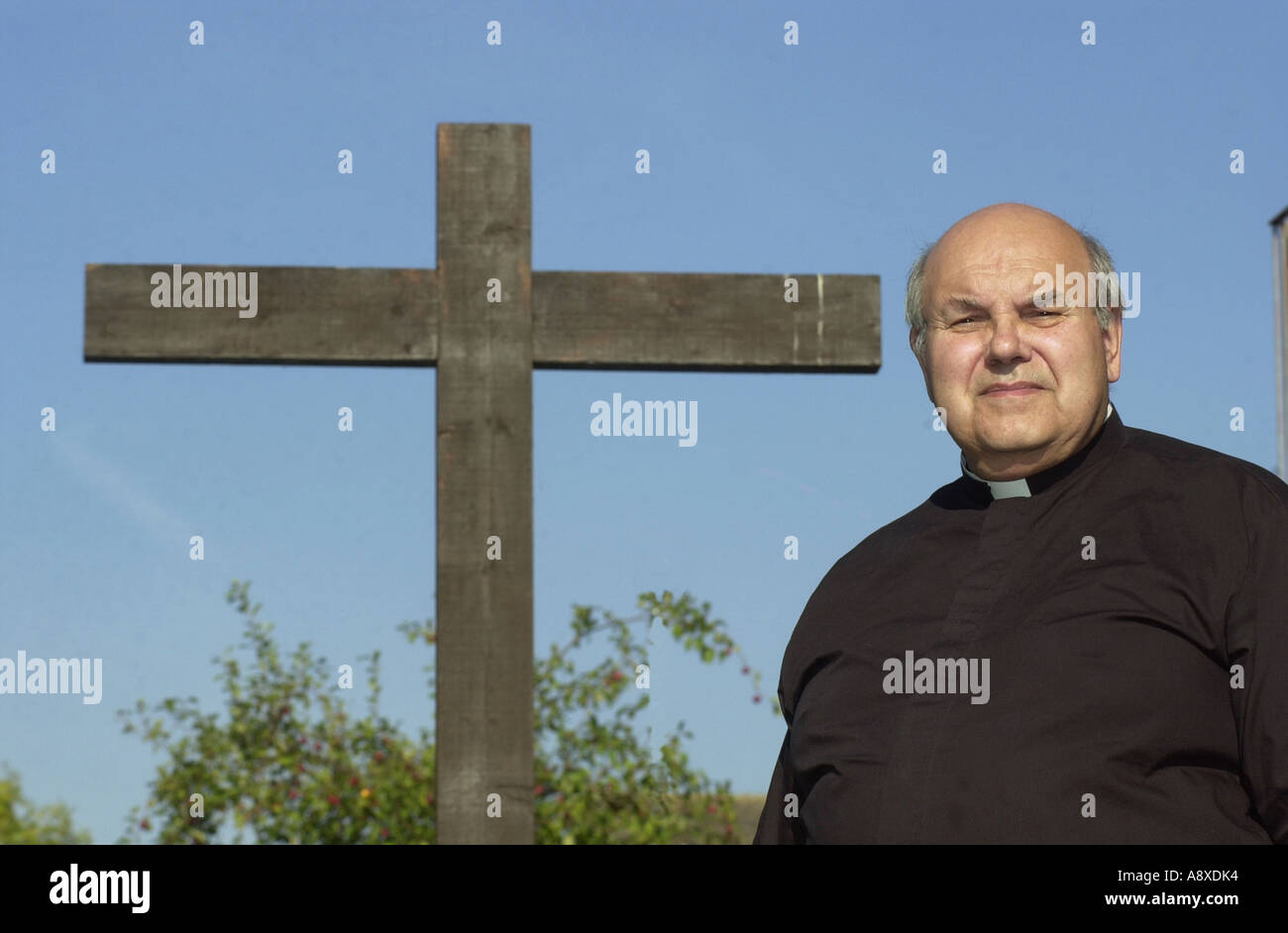 Church of england vicar cross hi-res stock photography and images - Alamy