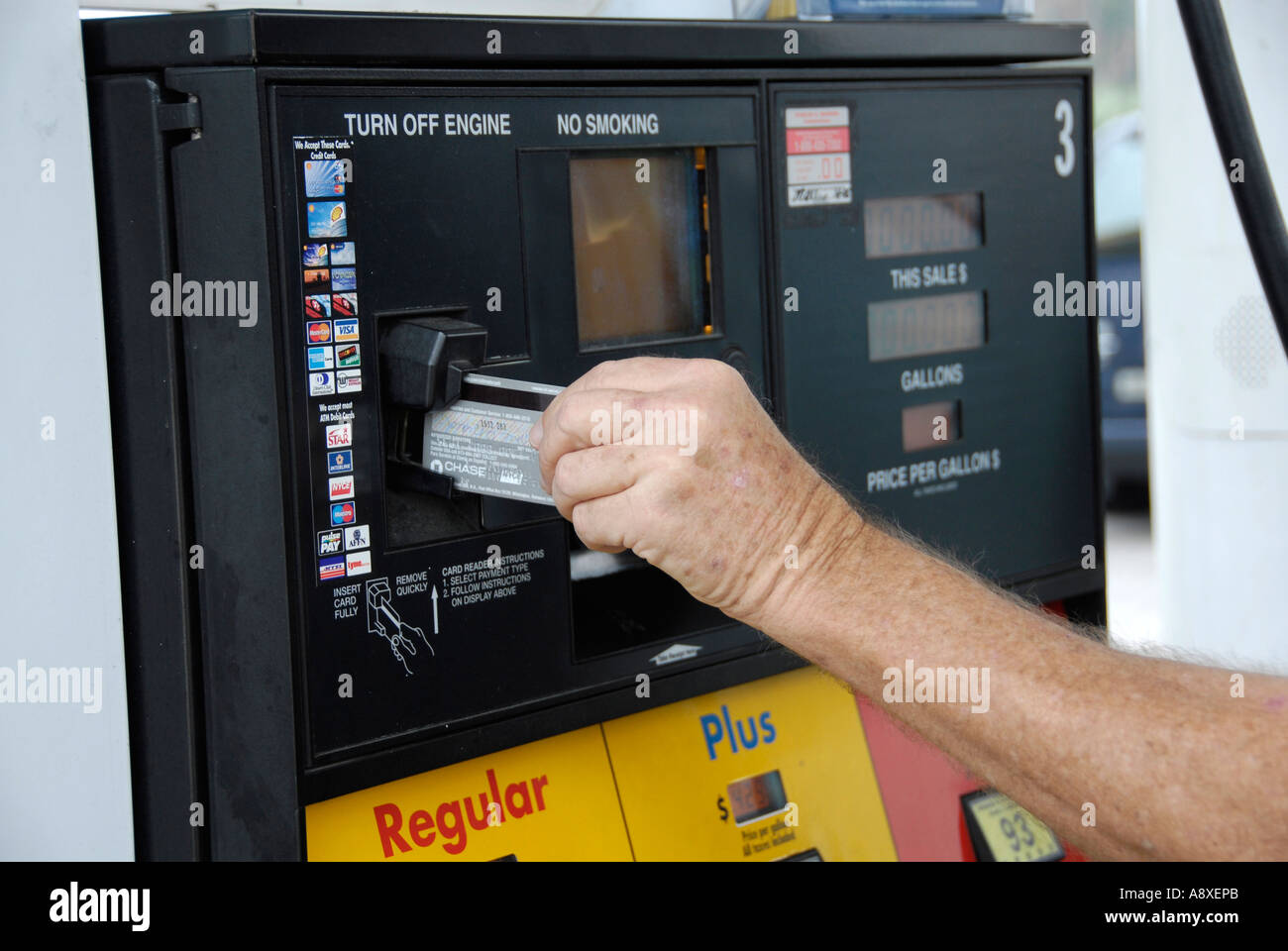 Pre pay gas hi-res stock photography and images - Alamy