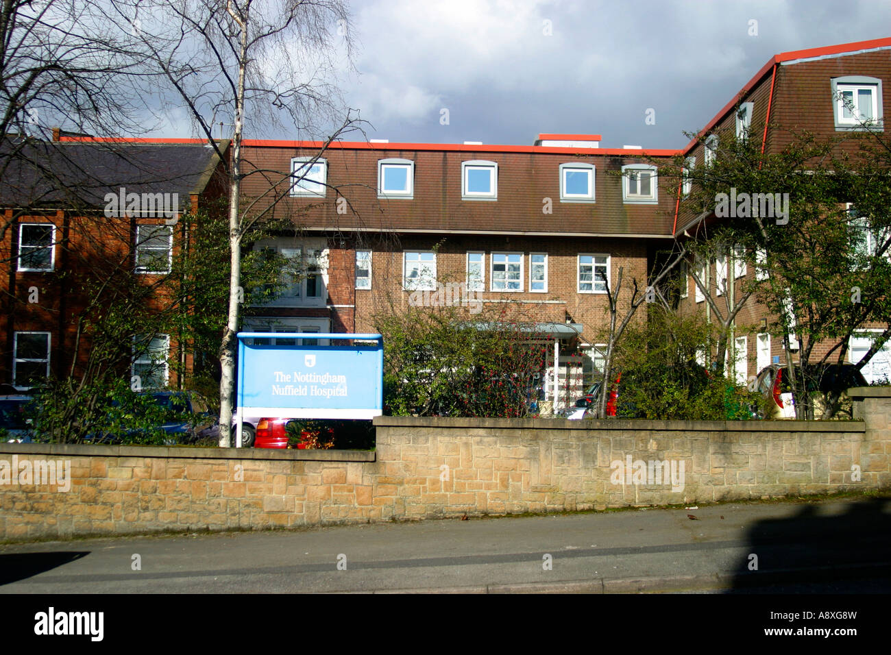 Nuffield hospital hi-res stock photography and images - Alamy