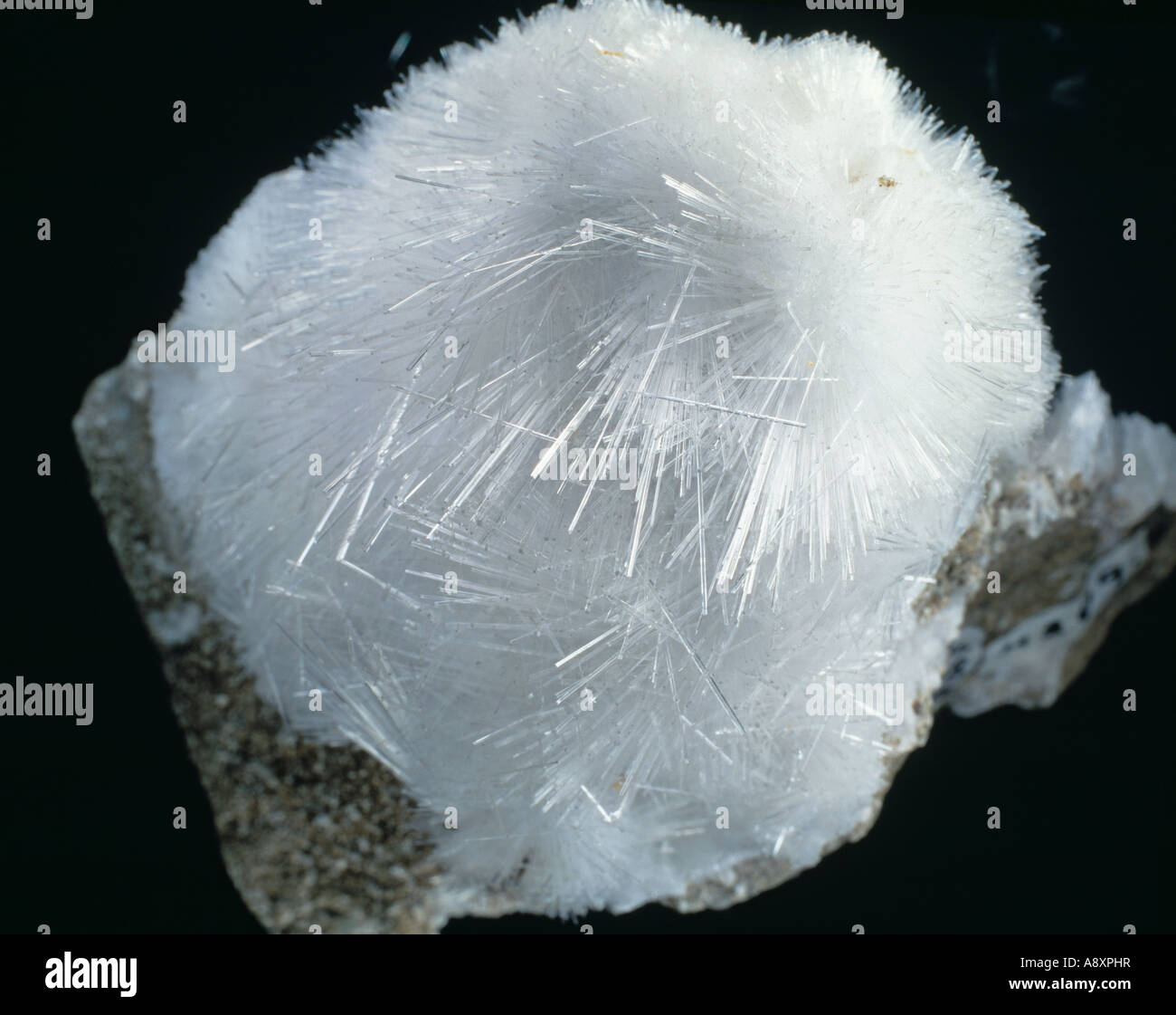 Mesolite hi-res stock photography and images - Alamy