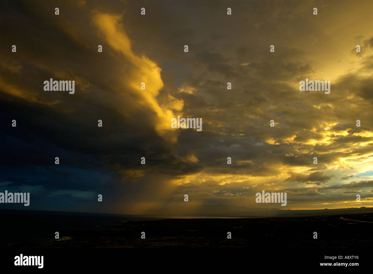 Sunrise and heavy rain showers along the south Kohala coast The Big ...