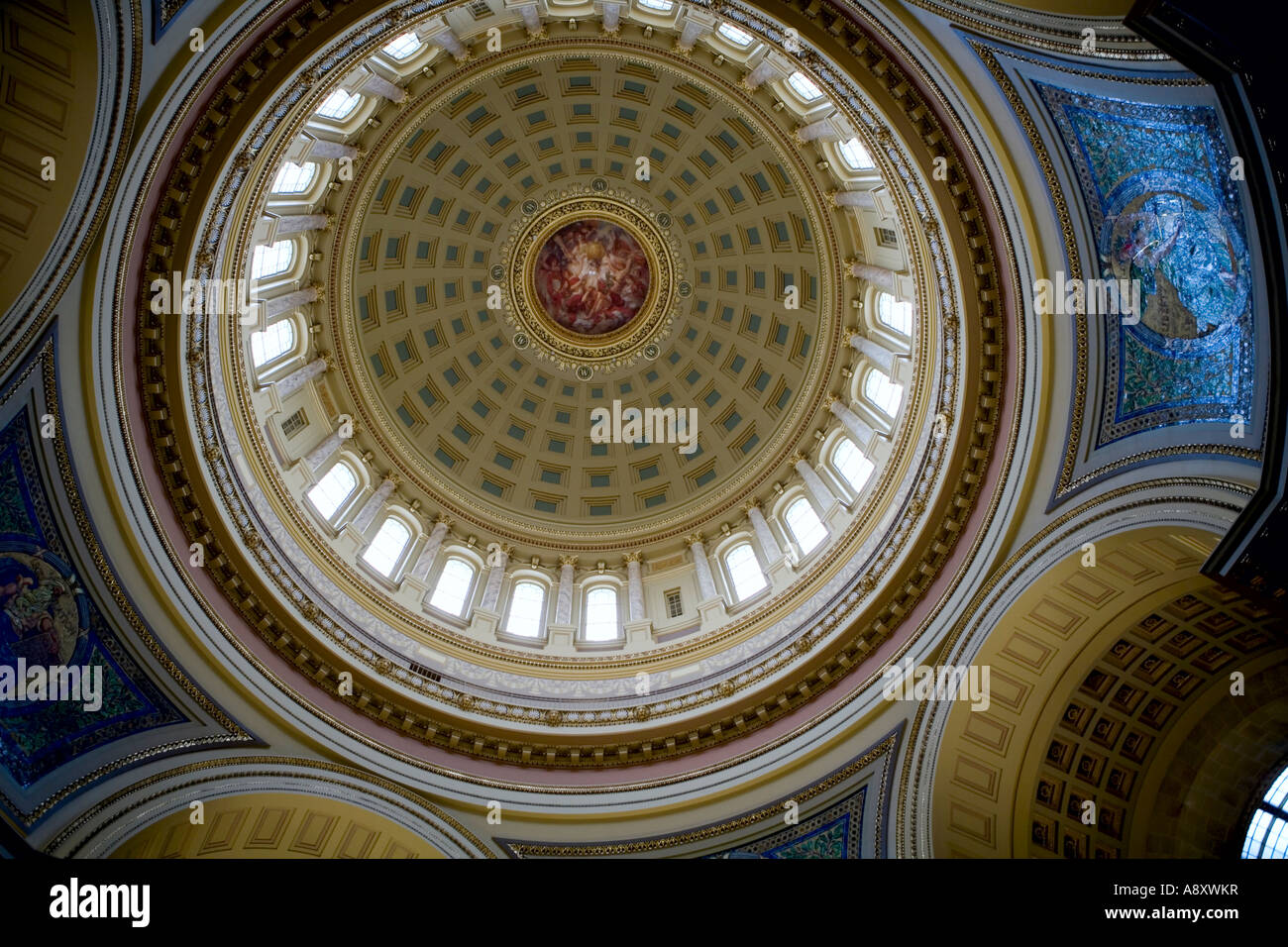 Wisconsin state capital rotunda Stock Photo - Alamy
