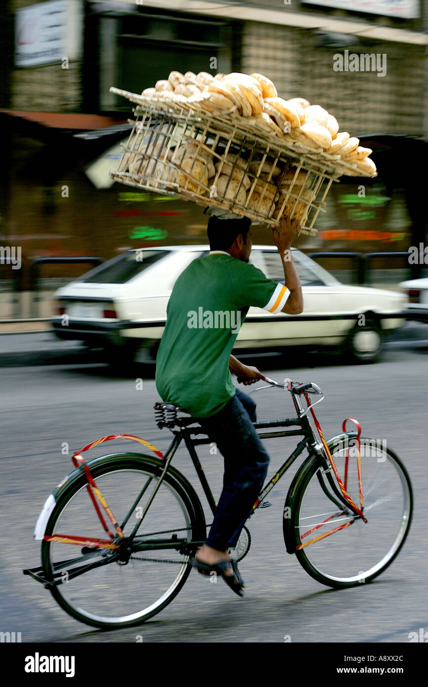 Standard bread hi-res stock photography and images - Alamy