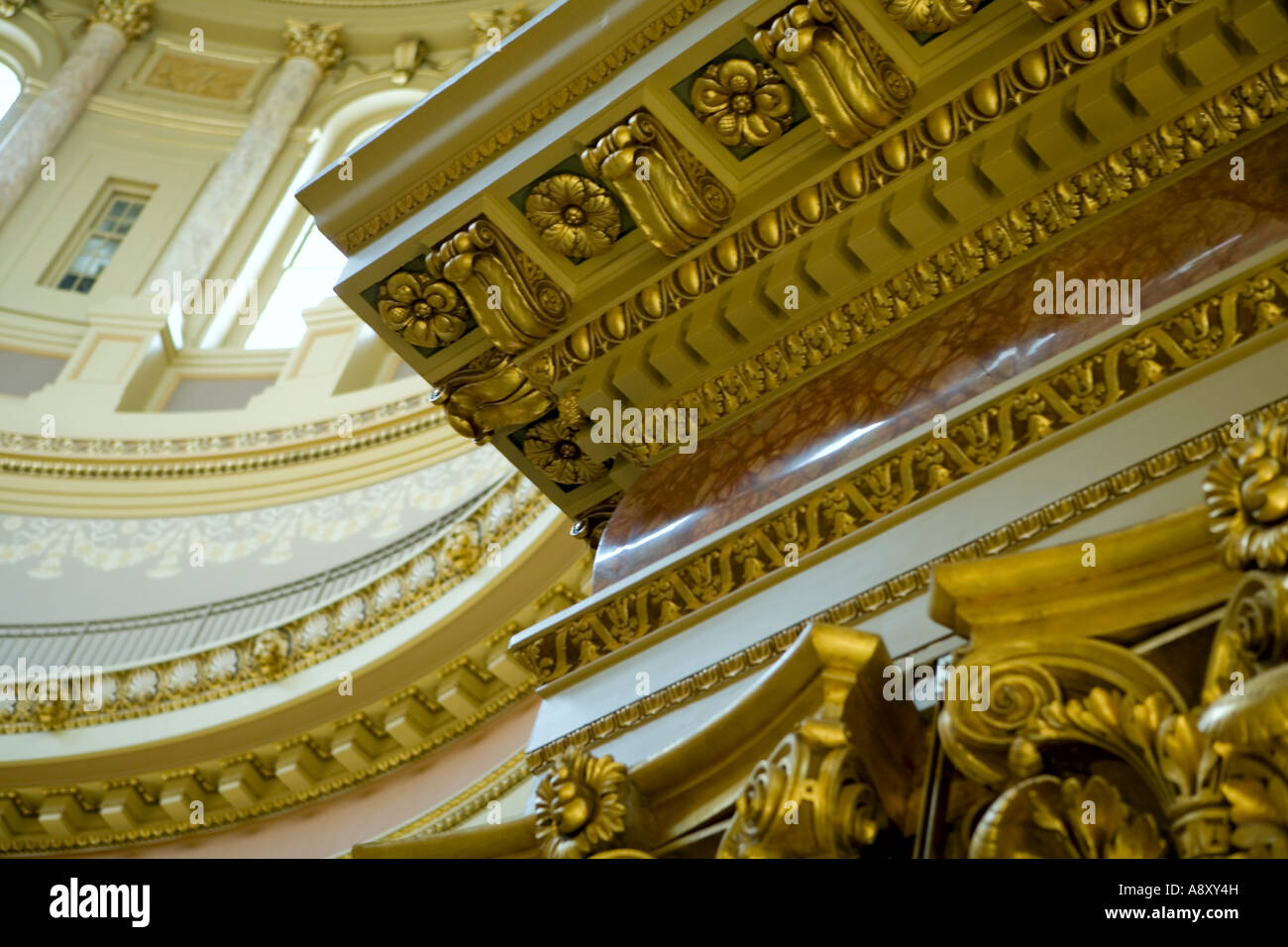 Ornamental gold column in Wisconsin state capital Stock Photo - Alamy