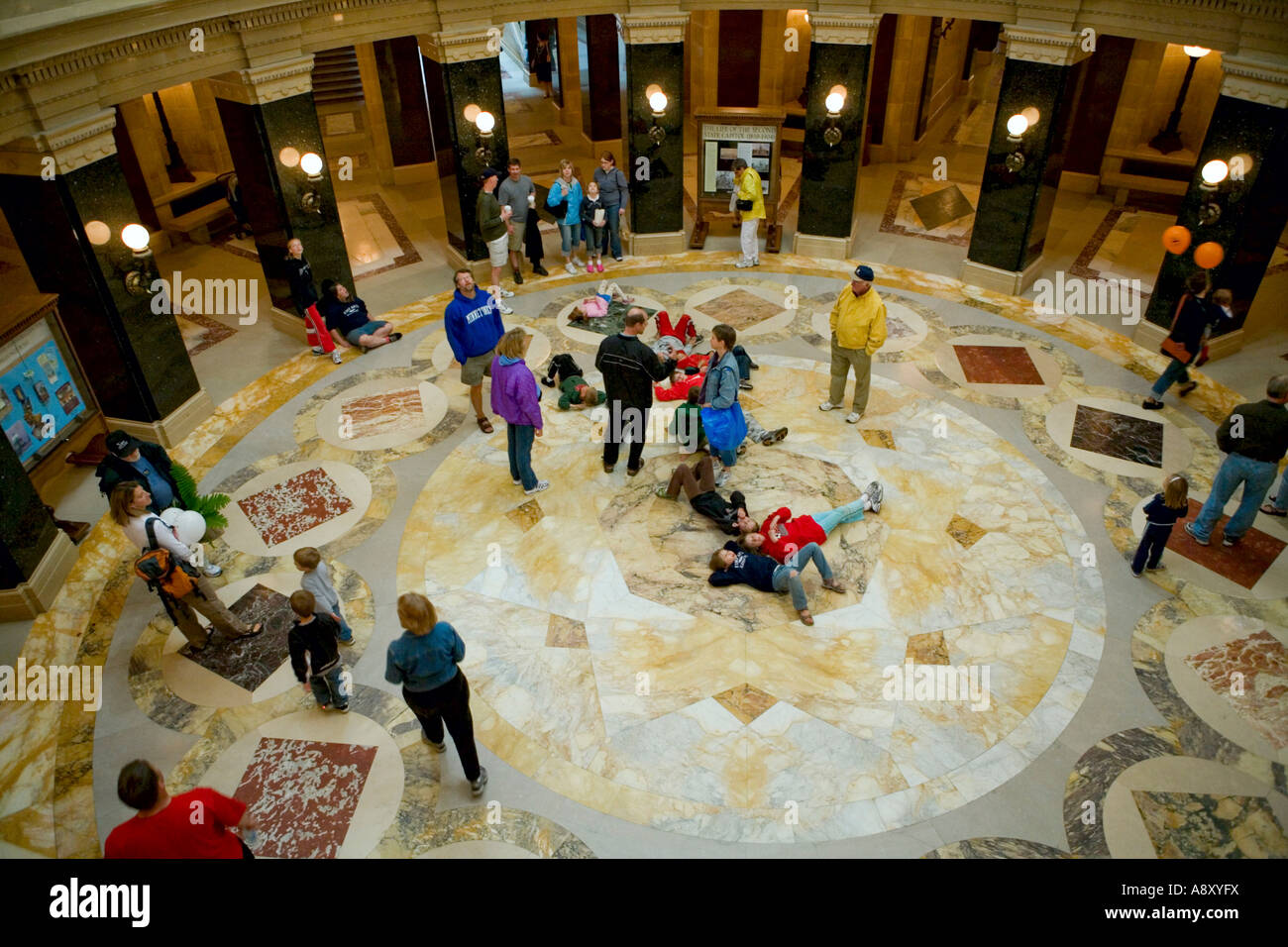 Crowd in Wisconsin state capital gallery Stock Photo - Alamy