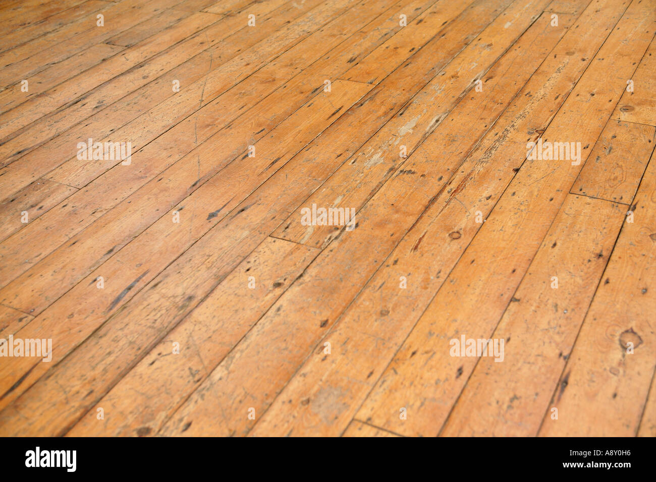 Original floorboards hi-res stock photography and images - Alamy