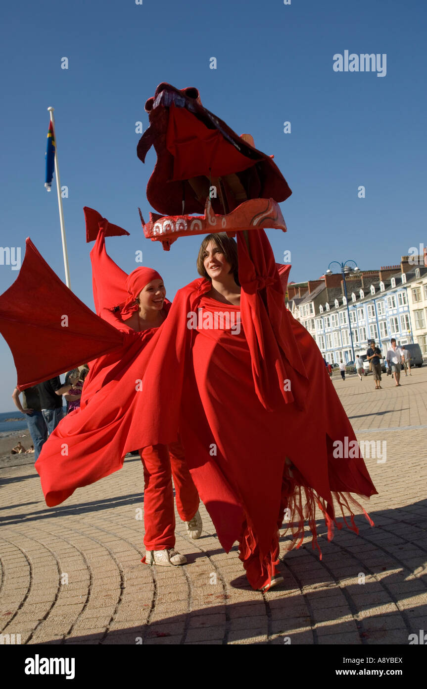 Welsh dragon hi-res stock photography and images - Alamy