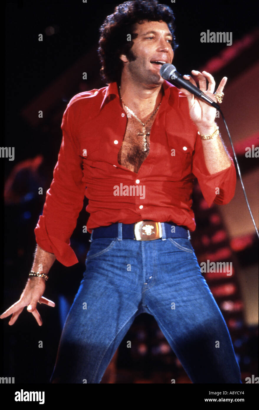TOM JONES UK pop singer about 1975 Stock Photo - Alamy