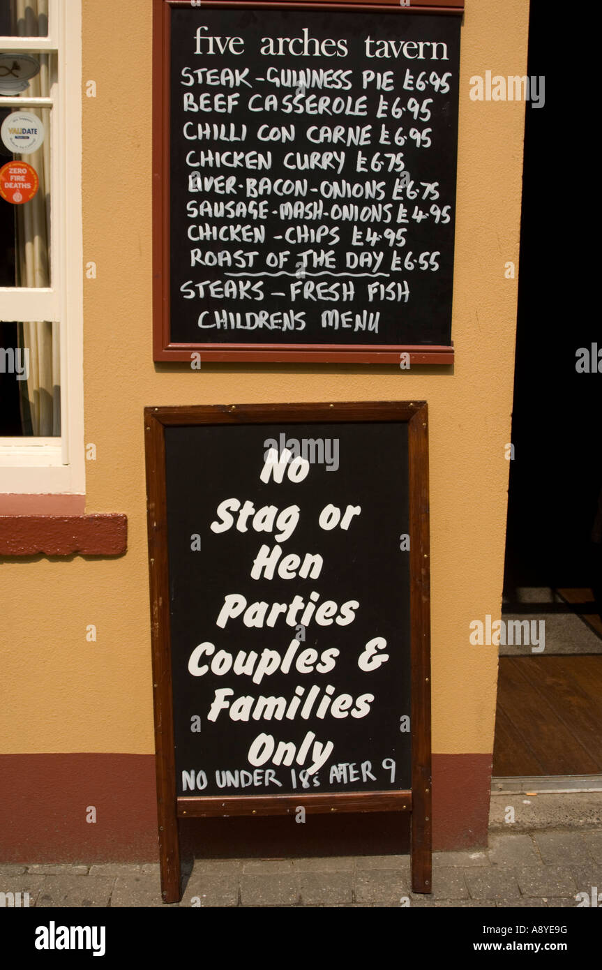 Stag and hen hi-res stock photography and images - Alamy