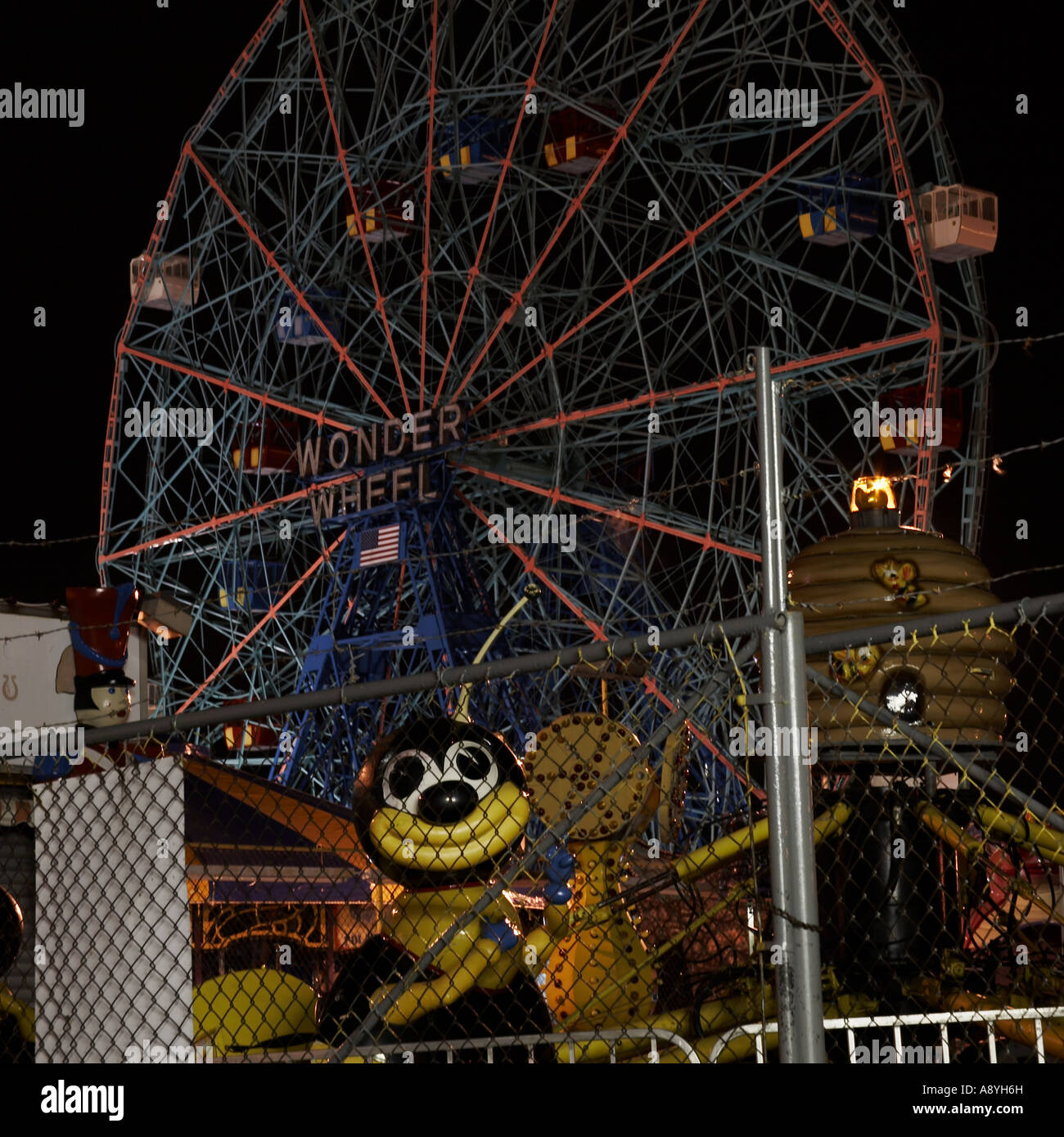 Coney Island Wonder Wheel at Night Stock Photo - Alamy