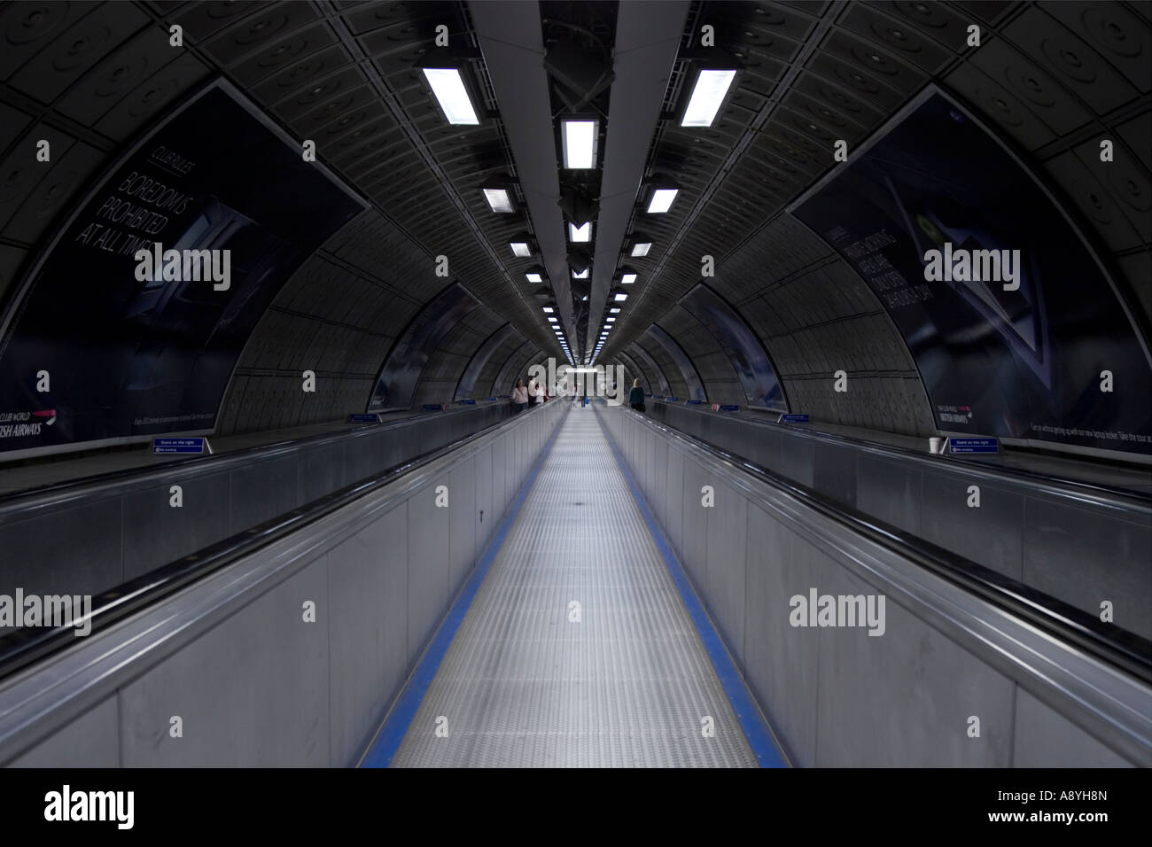 Waterloo jubilee line hi-res stock photography and images - Alamy