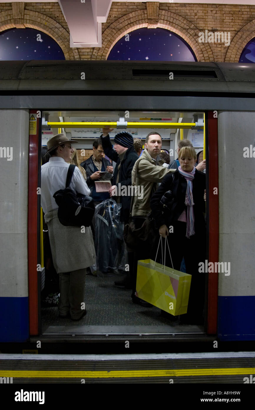 Gloucester road station hi-res stock photography and images - Alamy