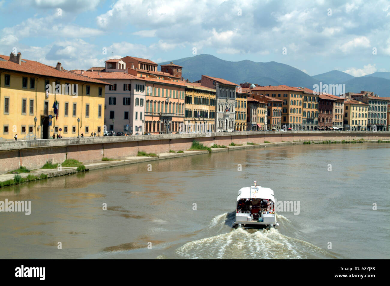 Tuscany river cruise hi-res stock photography and images - Alamy
