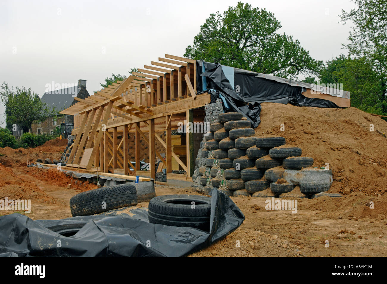 Earthship construction hi-res stock photography and images - Alamy