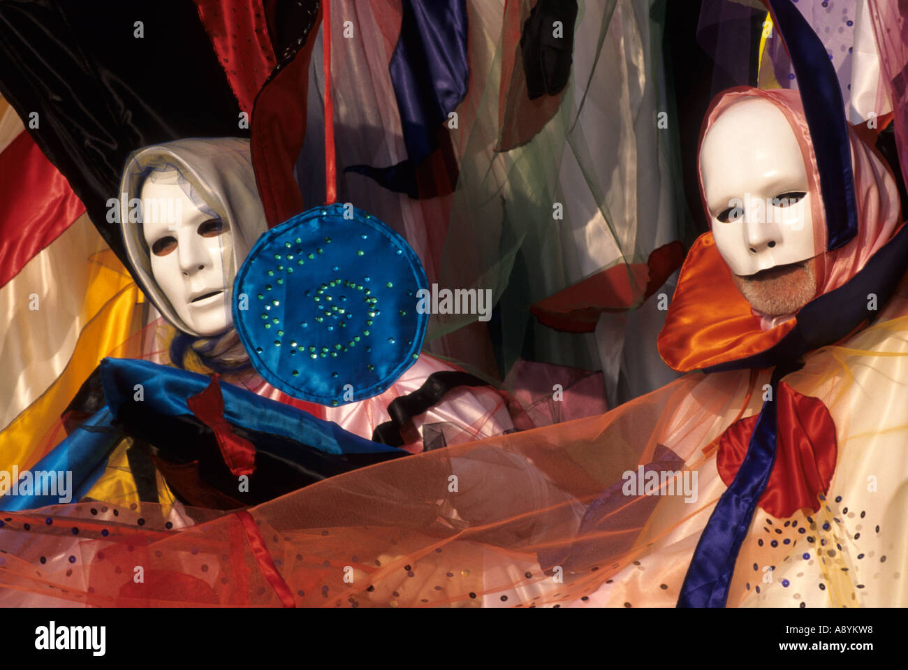 People in carneval costumes hi-res stock photography and images - Alamy