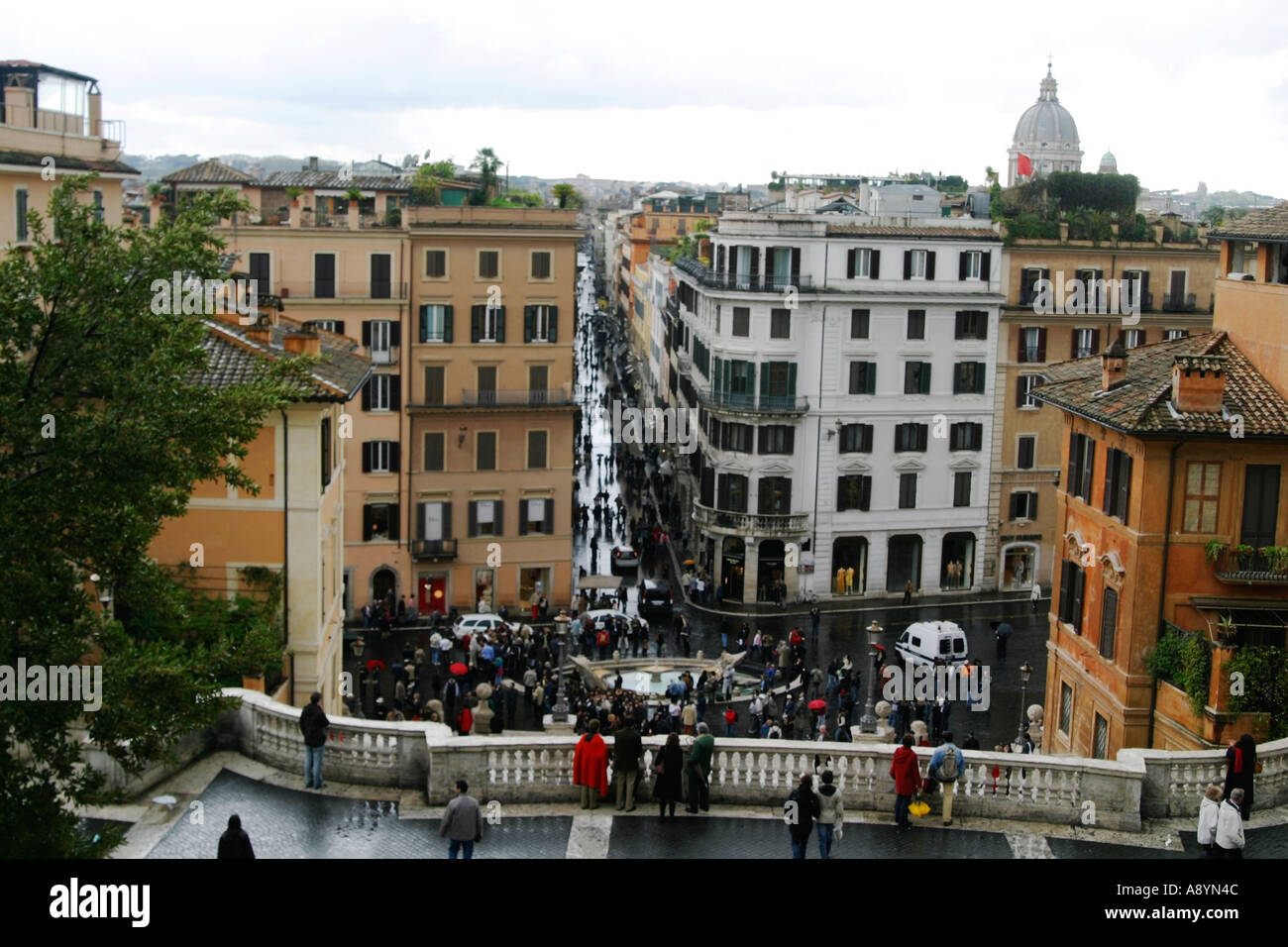 Buildings in rome hi-res stock photography and images - Alamy