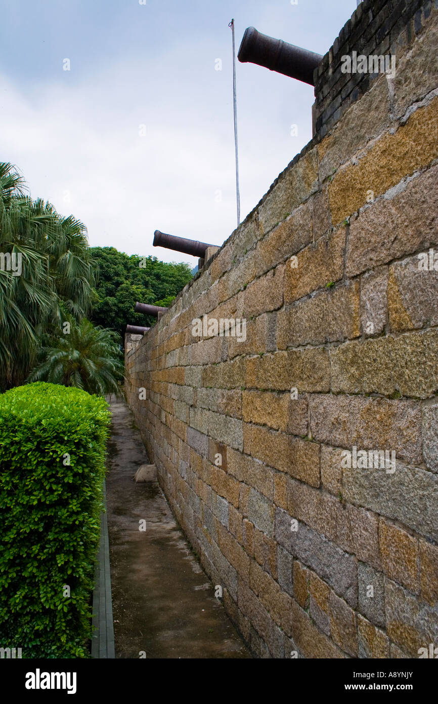 Cannon at Tung Chung Fort Hong Kong China Stock Photo - Alamy