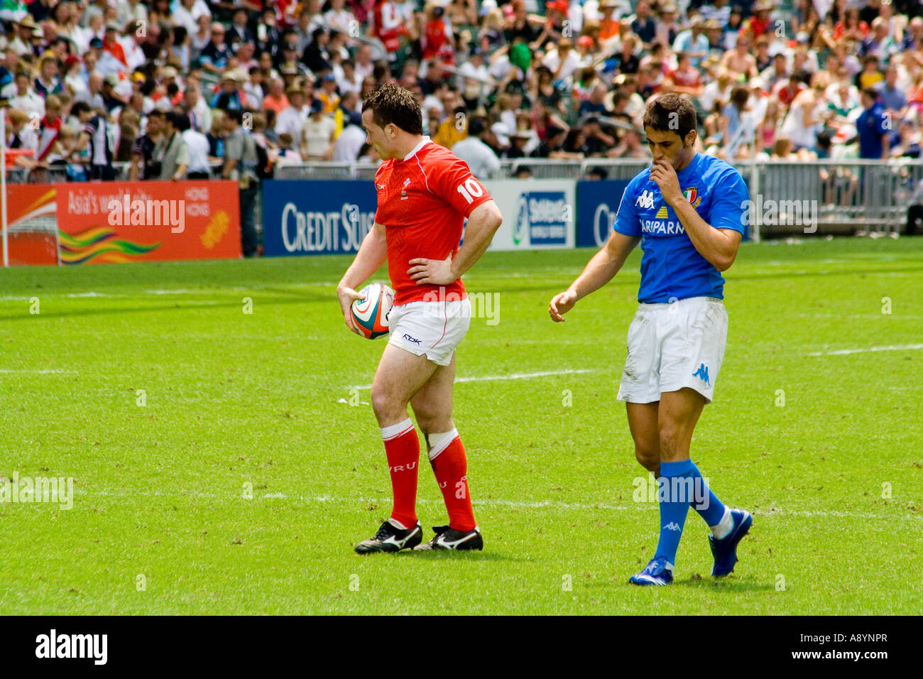Jonathan Edwards of Wales Walking with the Ball Hong Kong Sevens Rugby ...