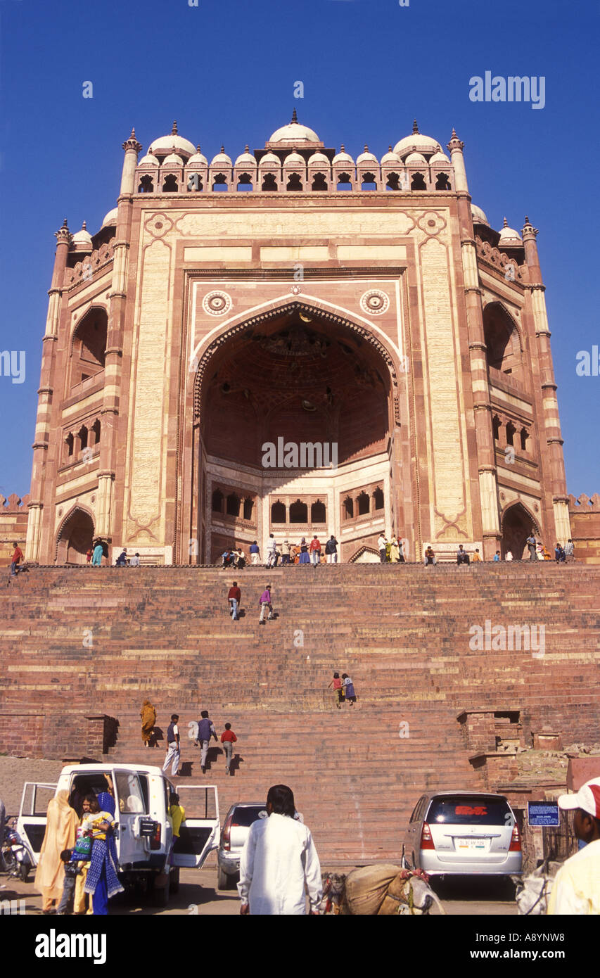 The Buland Darwaza or South Gate to the Jami Masjid Mosque at Fatehpur ...