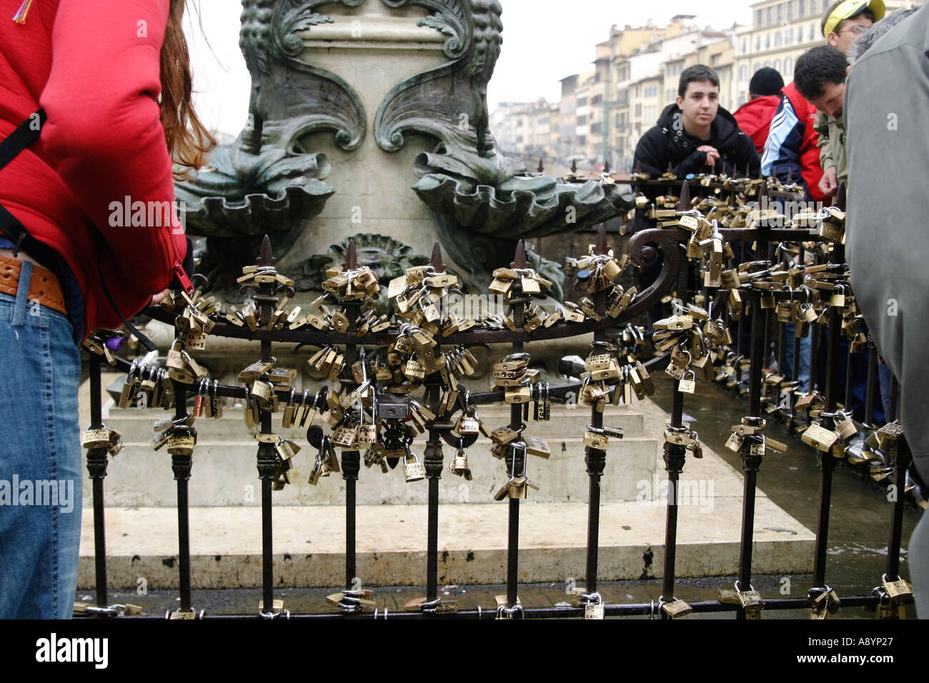 Locks of love rome hi-res stock photography and images - Alamy