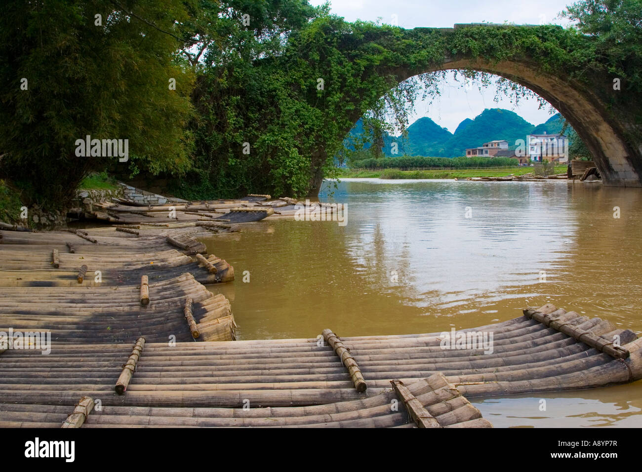 The Yulong River At The Old Dragon Bridge Yangshuo China Stock Photo ...